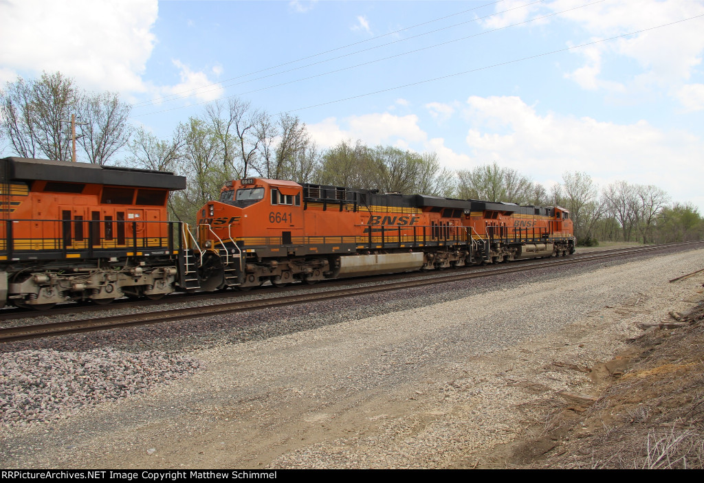 BNSF 6641